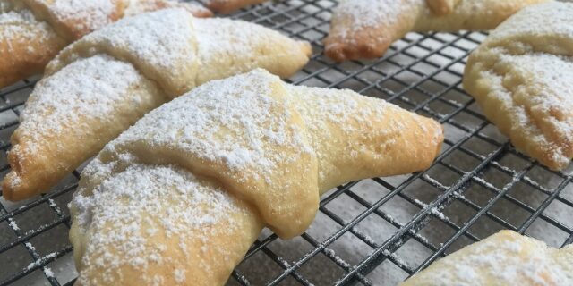 Mezzalune di Marmellata (Half-moon Jam Biscotti) - The Village Cooks ...